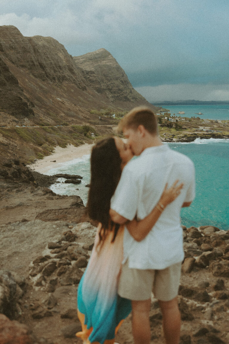 A Romantic Oahu Honeymoon Photoshoot for Emma and Caden - valoryevalyn.com